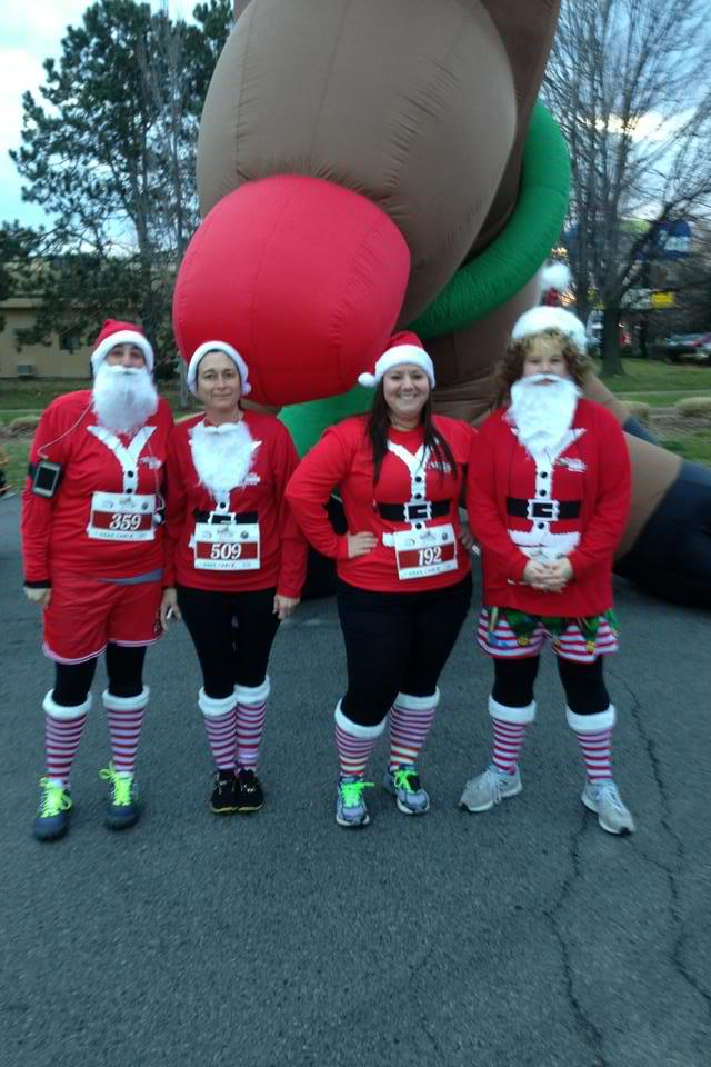 Cheer Station: Race Celebrations 12/17/12! - Women's Running