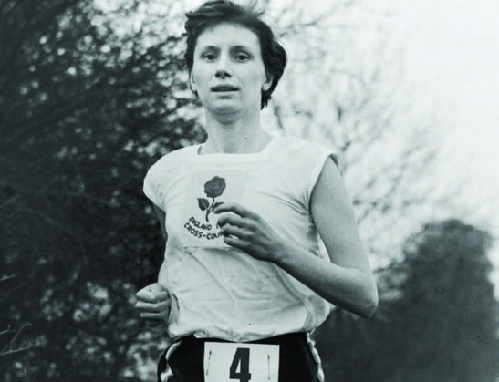 This Running Legend Was The First Sub-5 Minute Miler