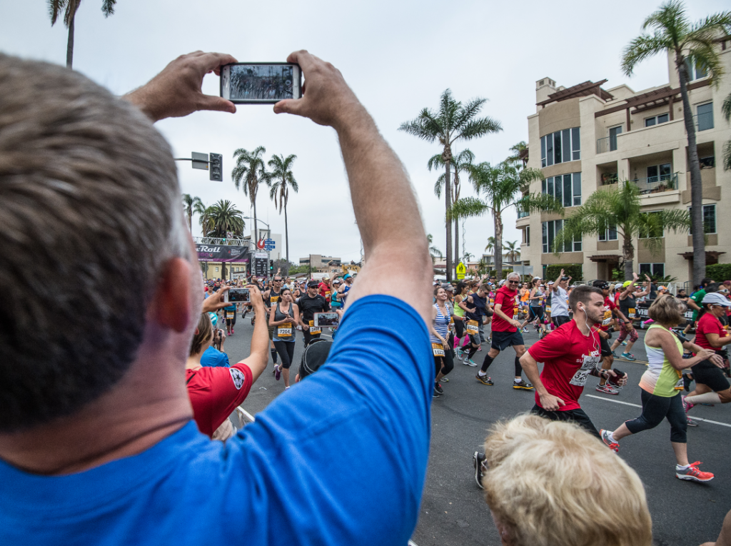 How To Be The Best Race-Day Spectator - Women's Running