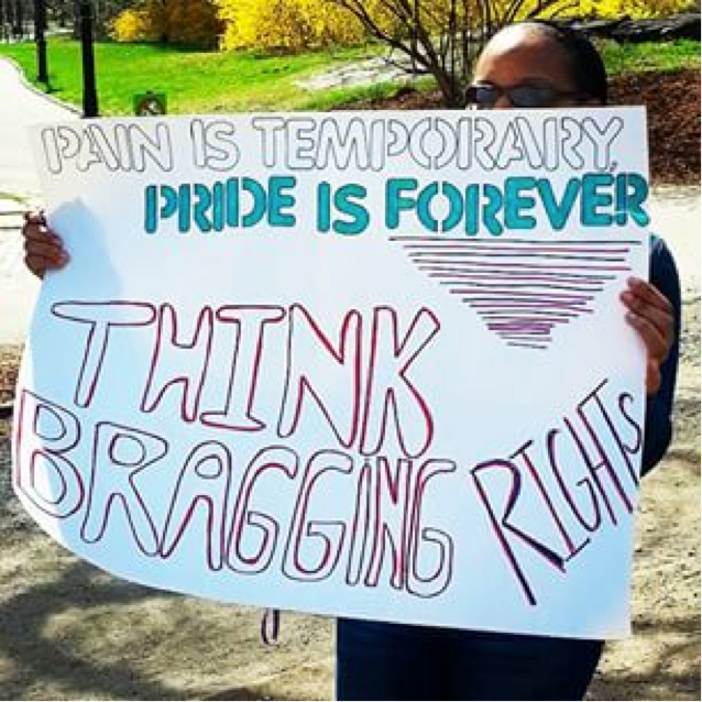 13 Awesomely Perfect Spectator Signs - Women's Running