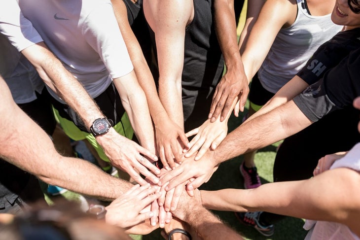 5 Easy Ways To Return The Favor For Your Running Supporters - Women's ...