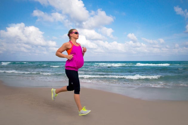 These Maternity Workout Clothes Will Make You Wish You Were Expecting ...