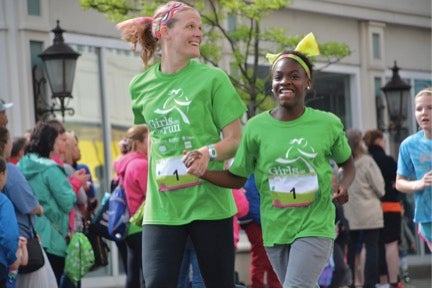 Free Ways To Pay-It-Forward In The Running Community - Women's Running