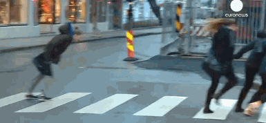 13 Thoughts Every Runner Has On Winter Runs - Women's Running