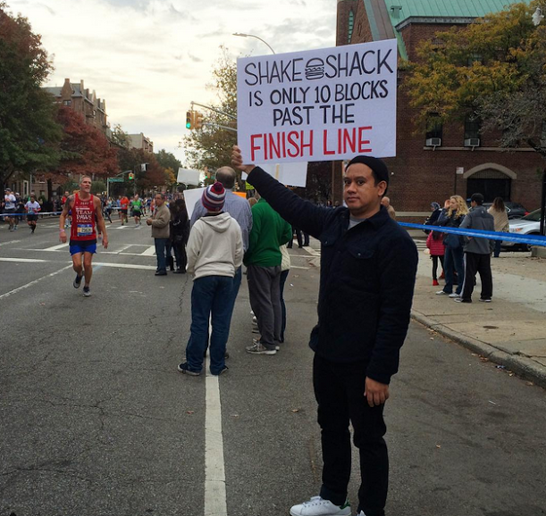 14 Hilarious Spectator Signs To Make For Race Day - Women's Running