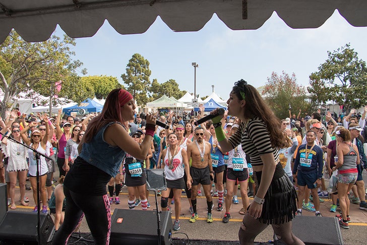 Photos From The World's Fastest 5K - Women's Running