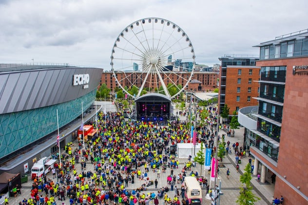 Festive Photos From A Popping Rock 'n' Roll Liverpool Race