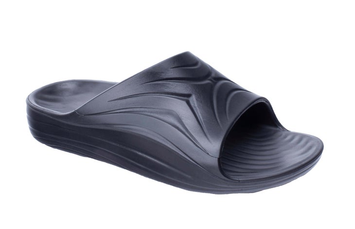 9 Best Sandals for Women Runners to Wear This Summer