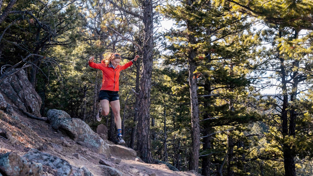Hillary Allen Joins the Women's Running Book Club (VIDEO)