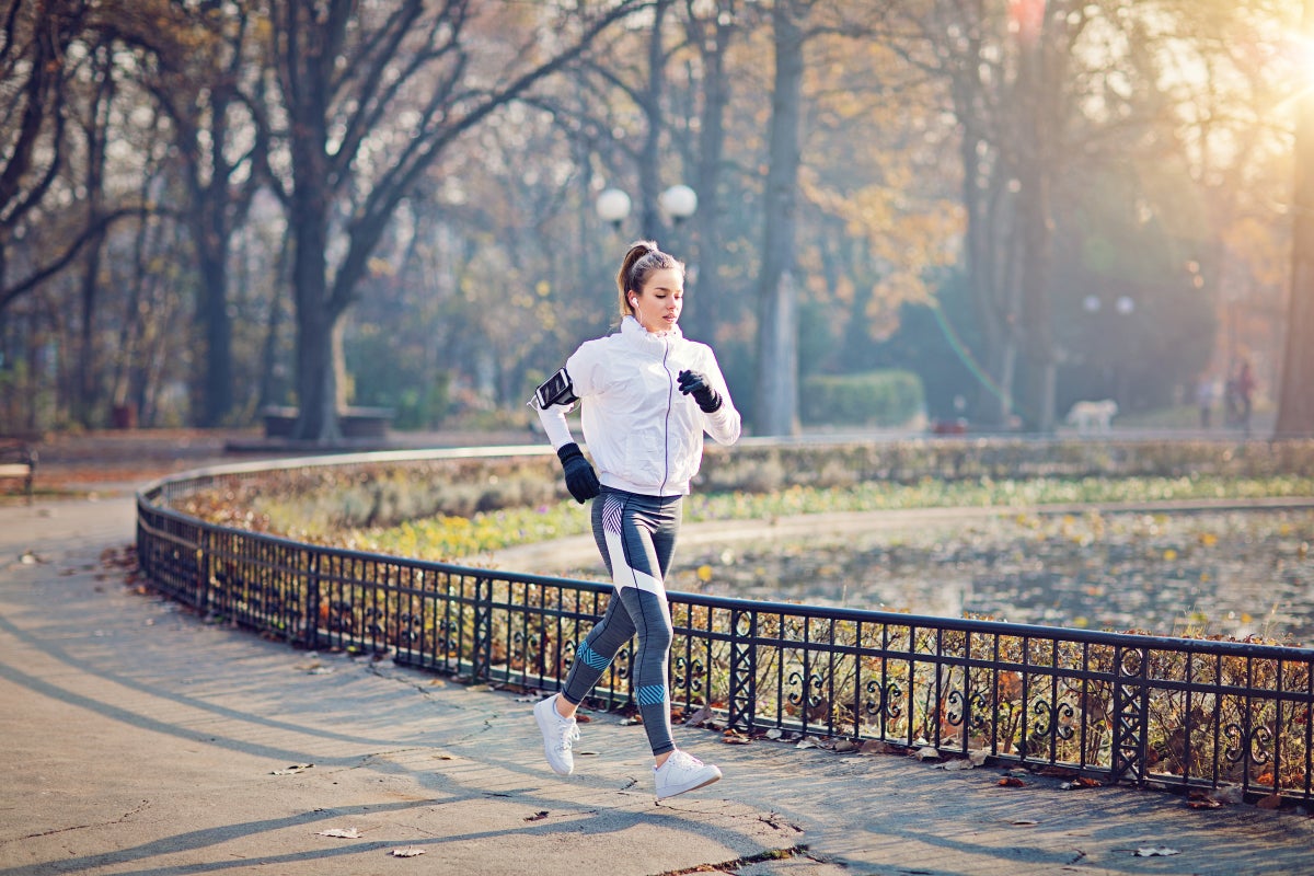 3 Hard Running Workouts You Can Do Before Work - Women's Running