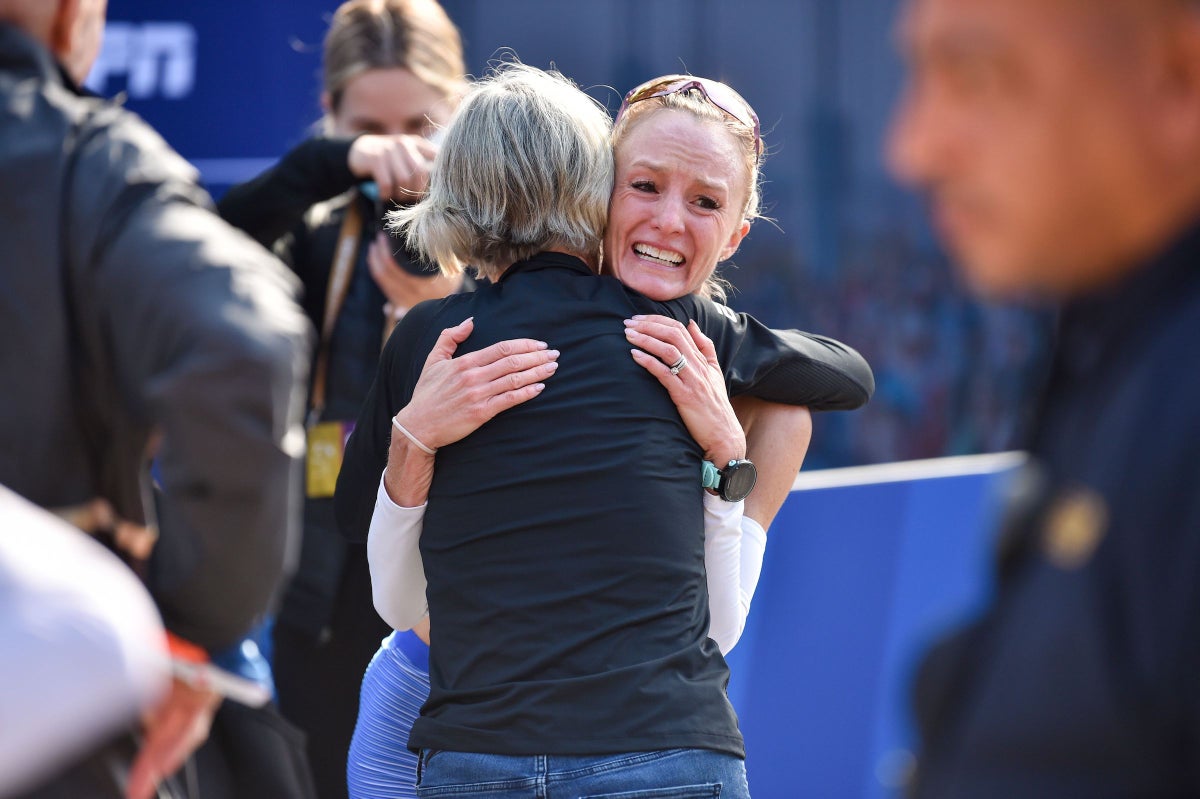 Shalane Flanagan Finishes Sixth Marathon in Seven Weeks